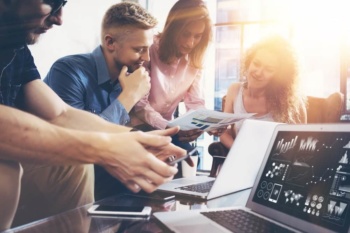 Brainstorming: O Que É, Como Fazer (Passo a Passo)