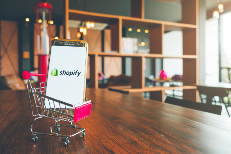 Shopify: O Que É e Como Usar a Plataforma (+ 6 Lojas Inspiradoras)