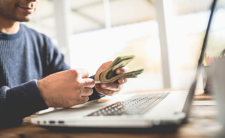Digital Influencer: O Que Faz, Salário e Exemplos de Sucesso